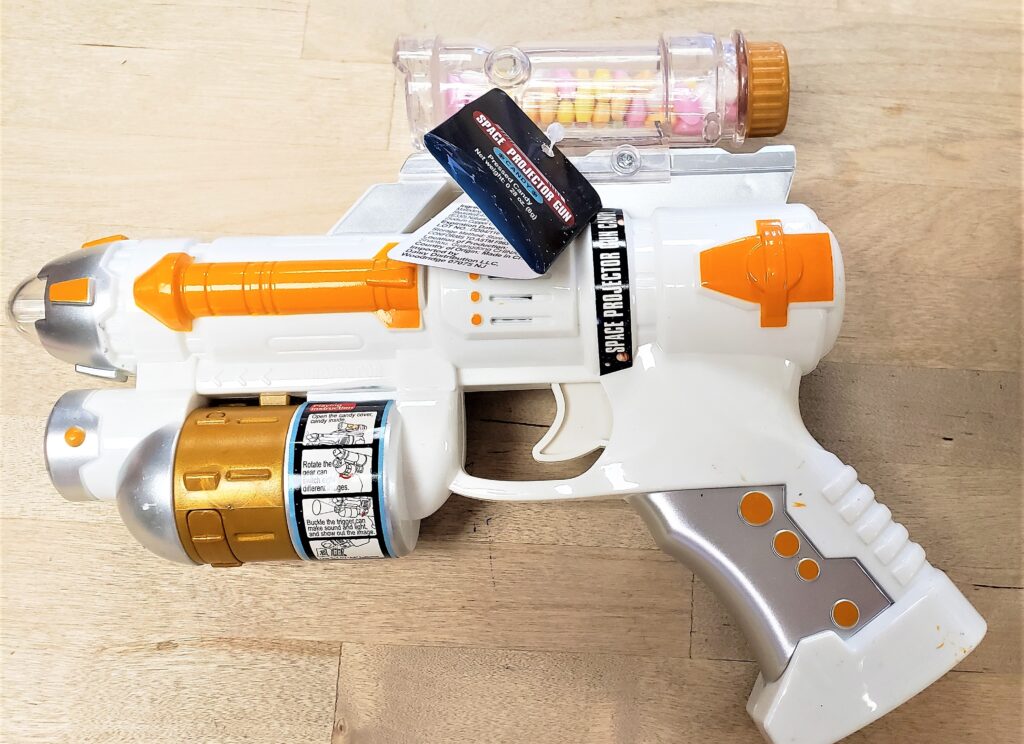 Space Projector Gun with Candy 8g – Crowsnest Candy Company